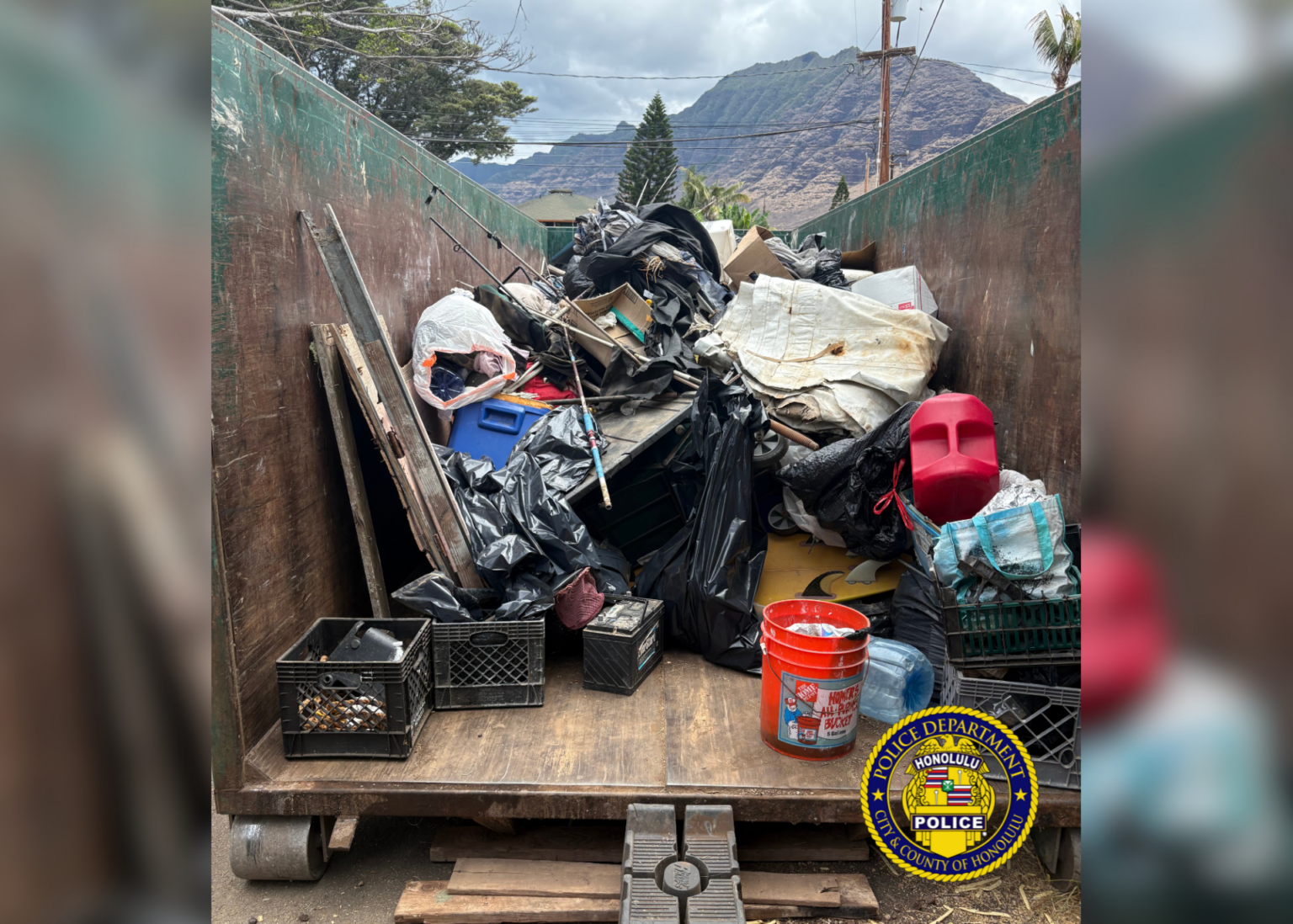 Community Comes Together for Mauna Lahilahi Cleanup - Honolulu Police ...